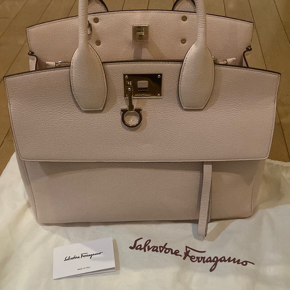 Salvatore Ferragamo | Bags | Nwt Ferragamo Studio Soft Bag In Amaretti ...